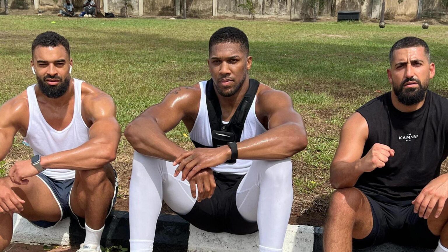 Anthony Joshua Mourns Close Friends Killed In Nigeria Crash, Calls Them ...