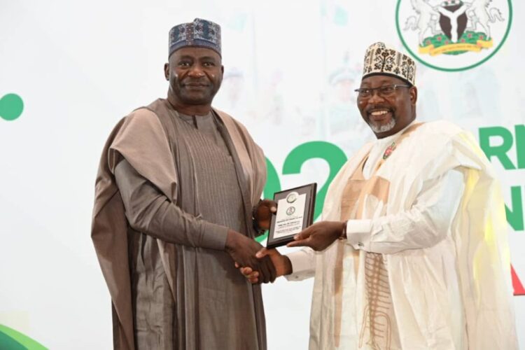 FG Honours Nigerian Army Officers, Soldiers For Gallantry, Service